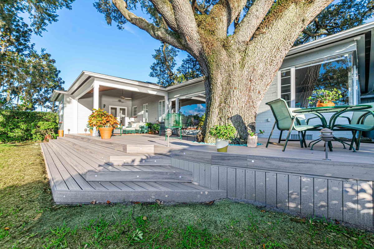 Building a deck around a tree | Trex